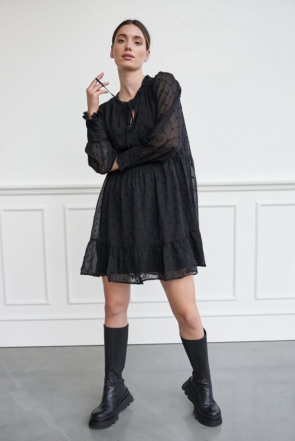 » Stylestore.com Your luxe wardrobe favorites online. Shop now.